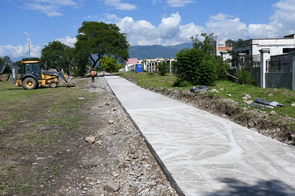 Avanzan las obras de las nuevas ciclovías sobre la ruta 28 – Radio ...